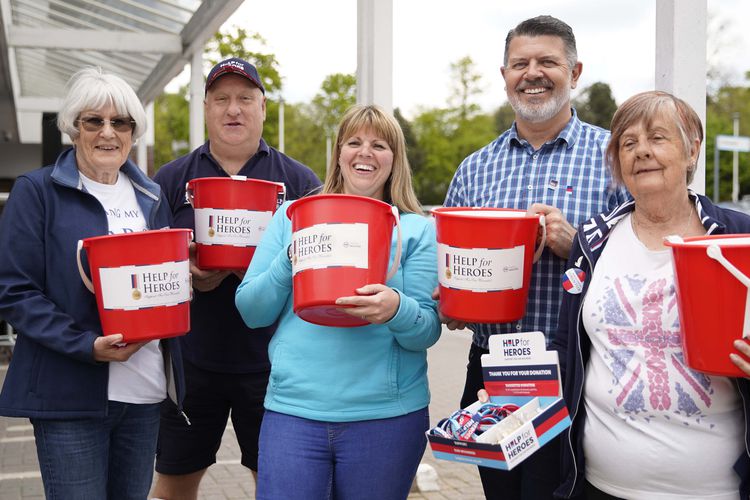 Volunteer with Help for Heroes and make a difference - sign up | Help ...